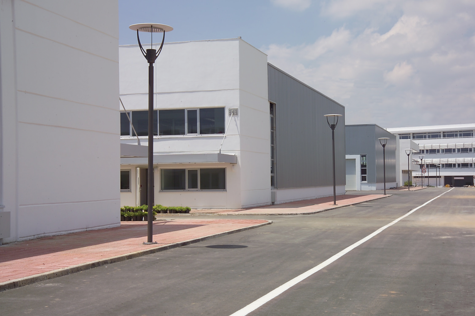 Abacus Lighting Ltd | Base-hinged Columns